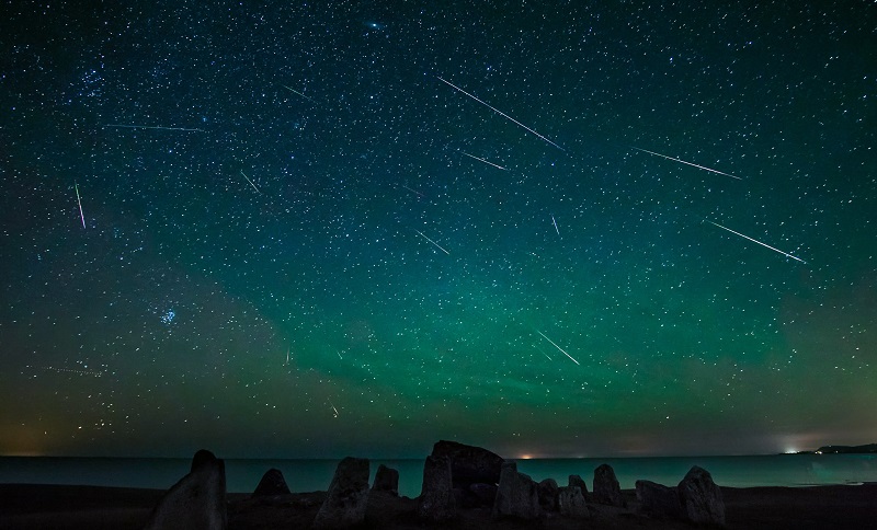 Akhir Bulan Juli, Hujan Meteor Bakal Lintasi Langit Kota Bandung - Metrum