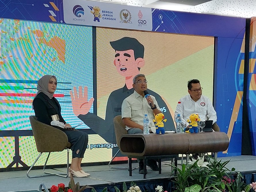 Sosialisasi Analog Swich Off: Yuk Siapkan Set Top Box Untuk Siaran TV ...